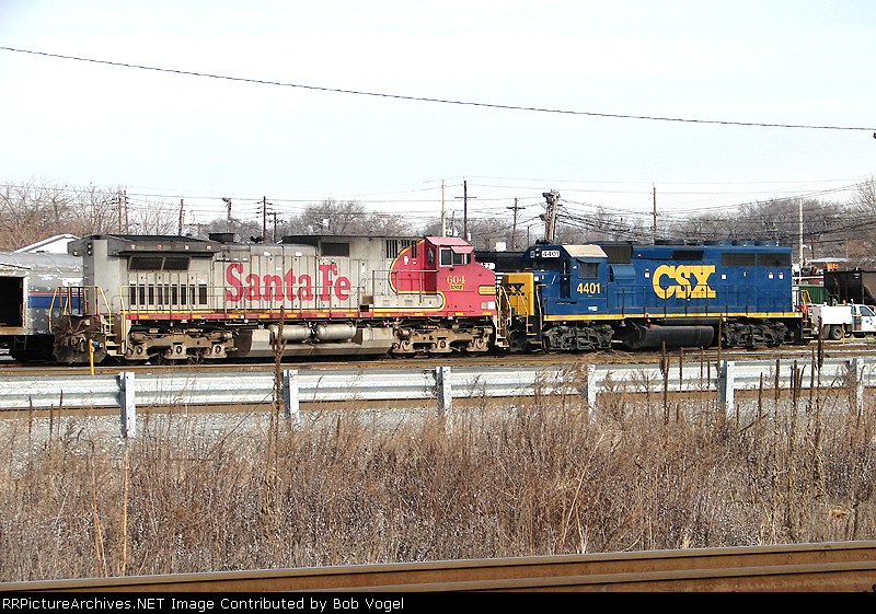 BNSF 604 and CSX 4401